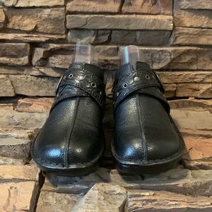 boc | Shoes | Boc Black Clogs 7m | Poshmark